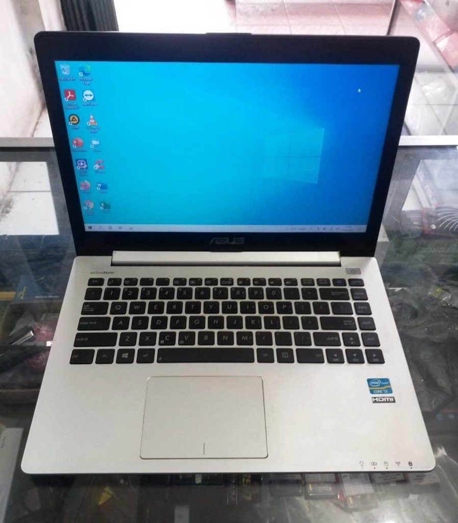 Laptop Asus S400C Intel Core i3-3217U 8GB/240GB SSD Touchscreen