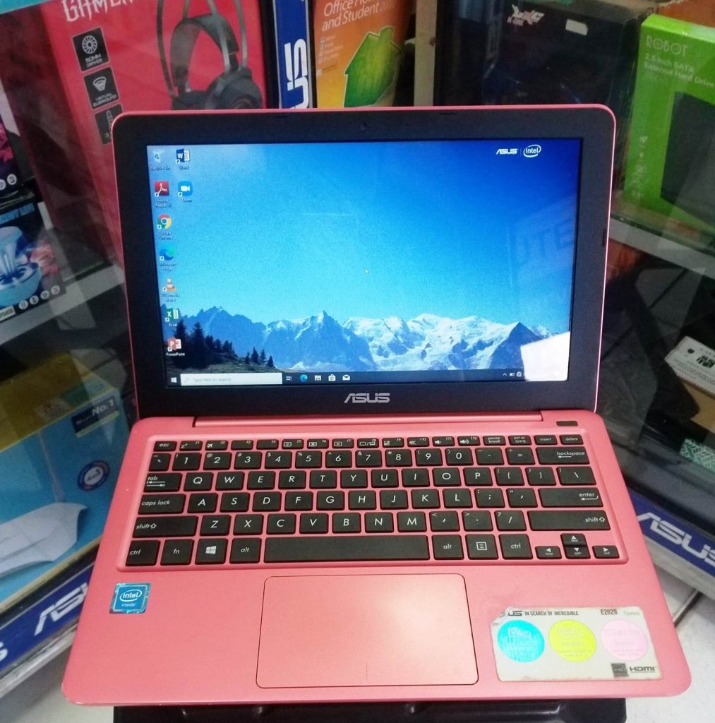 Notebook Asus E202S Intel Celeron N3060 2GB RAM 128GB SSD