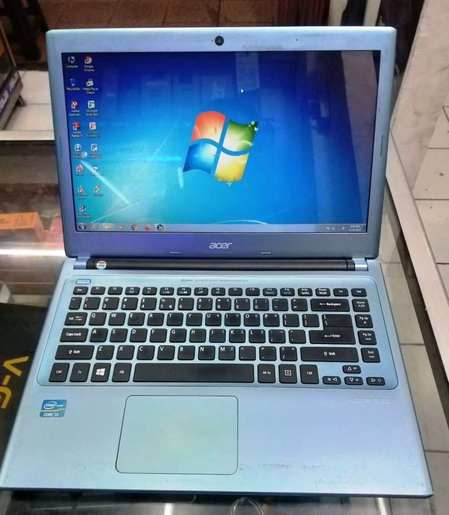 Laptop Acer Aspire V5-471 Intel Core i3-327U 4GB RAM 500GB HDD