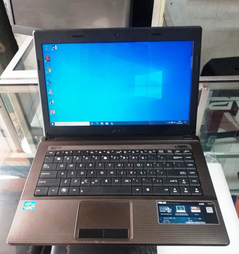 Laptop Asus A44H Intel Core i3-2310M 4GB RAM 320GB HDD