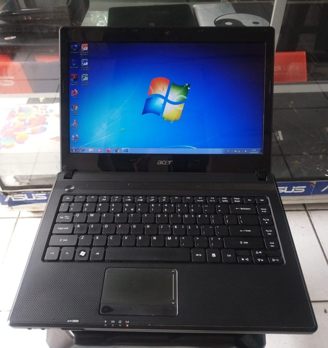 Laptop Acer Aspire 4738z Intel Pentium P6200 4GB RAM 320GB HDD