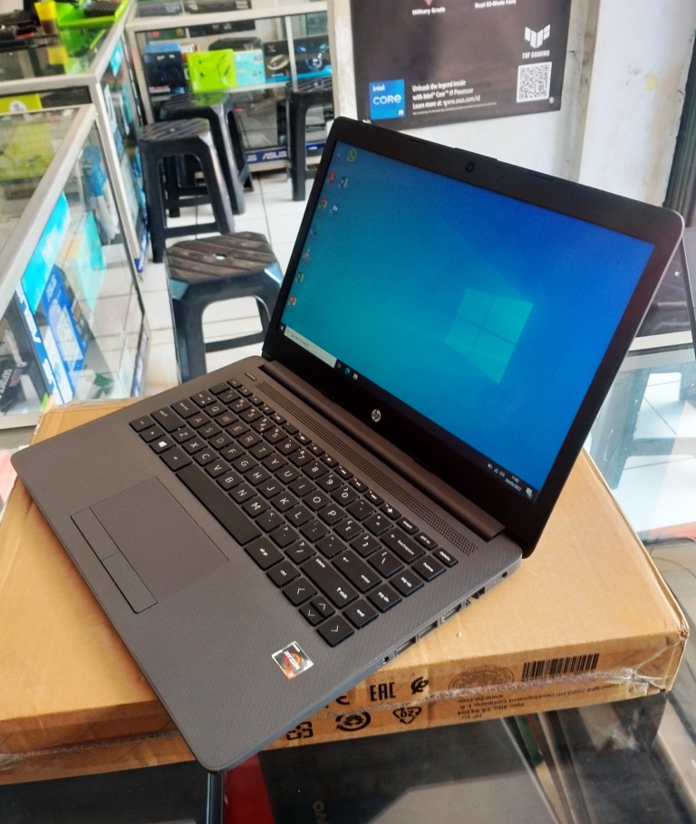 Laptop HP 245 G7 AMD Ryzen 3 3250U 4GB RAM 1TB HDD