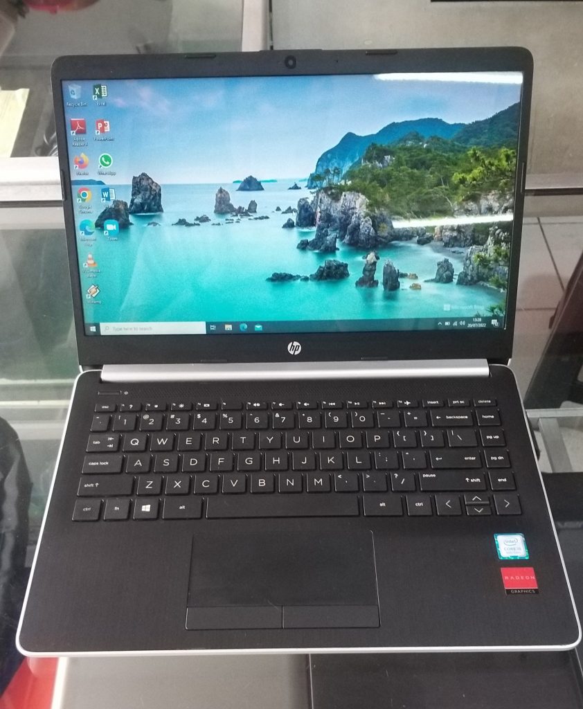 Laptop Hp 14s-cf0044TX Intel Core i5-8250U 4GB RAM 128GB SSD 1TB HDD Dual VGA