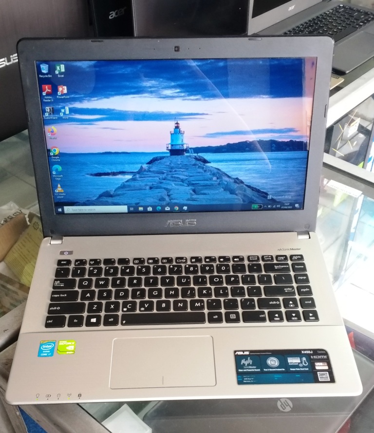 Laptop Asus X450JN Intel Core i7-4710HQ 8GB RAM 1TB HDD 128GB SSD Dual VGA