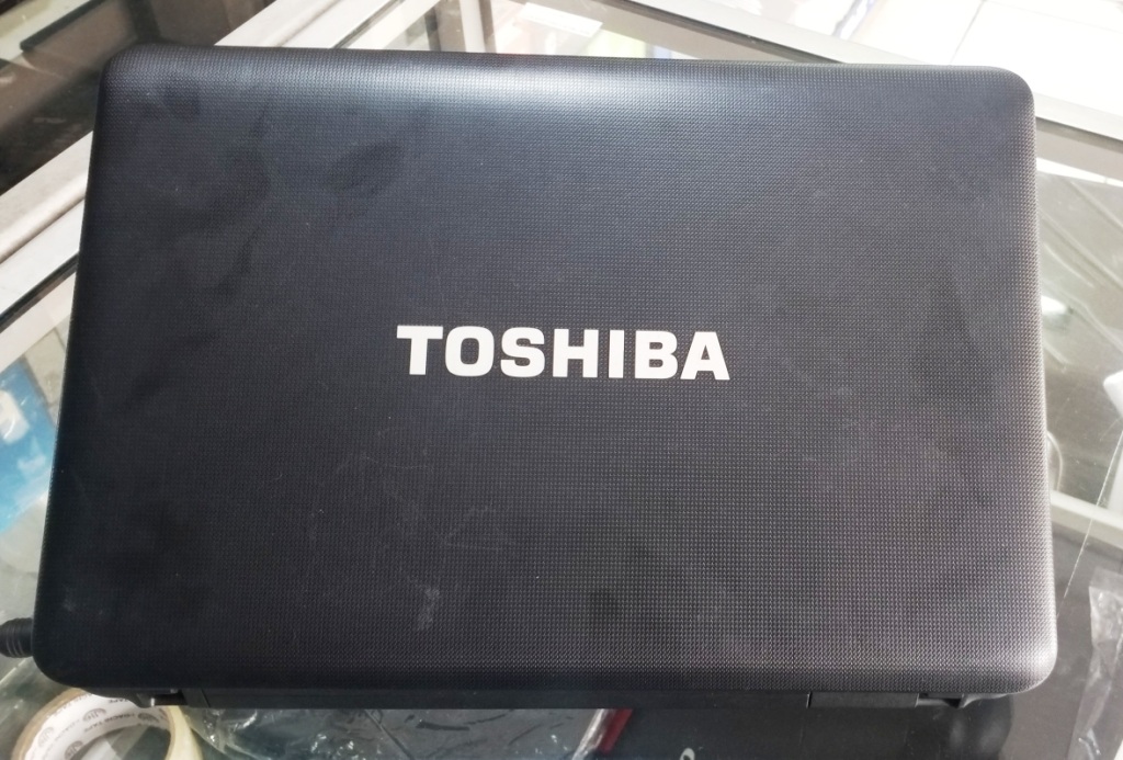 Laptop Toshiba Satellite Pro L640 Intel Core i3 M350 4GB RAM 500GB HDD